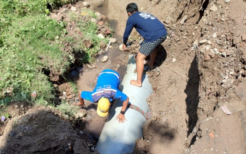Pipa Induk Utama Bocor, Perumda Air Minum Makassar Suplai Mobil Tangki ...