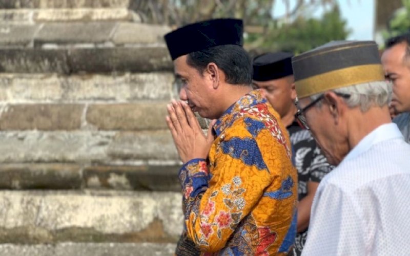 Rudianto Lallo Ziarah Makam Raja Gowa-Tallo - Pluz.id